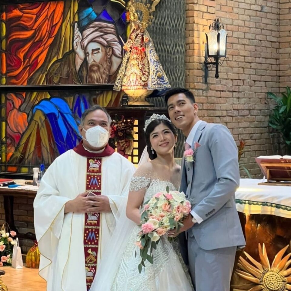 LOOK: Bryan Bagunas Ties the Knot With Tracy Tan!