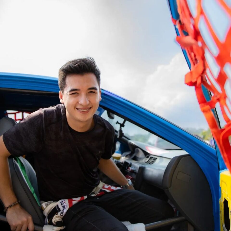 Iñigo Anton Makes History at Olympic Esports Week