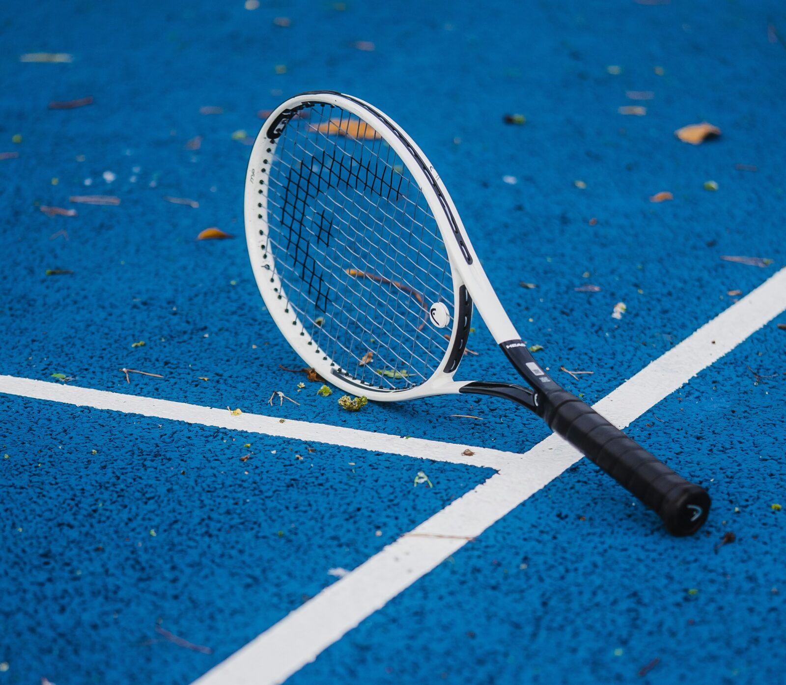 Rackets 101: Your Guide To Choosing The Right Tennis Racket