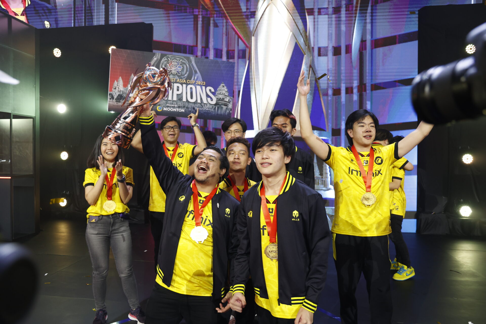 Fnatic ONIC Coach Yeb Talks About Becoming the Team's GM